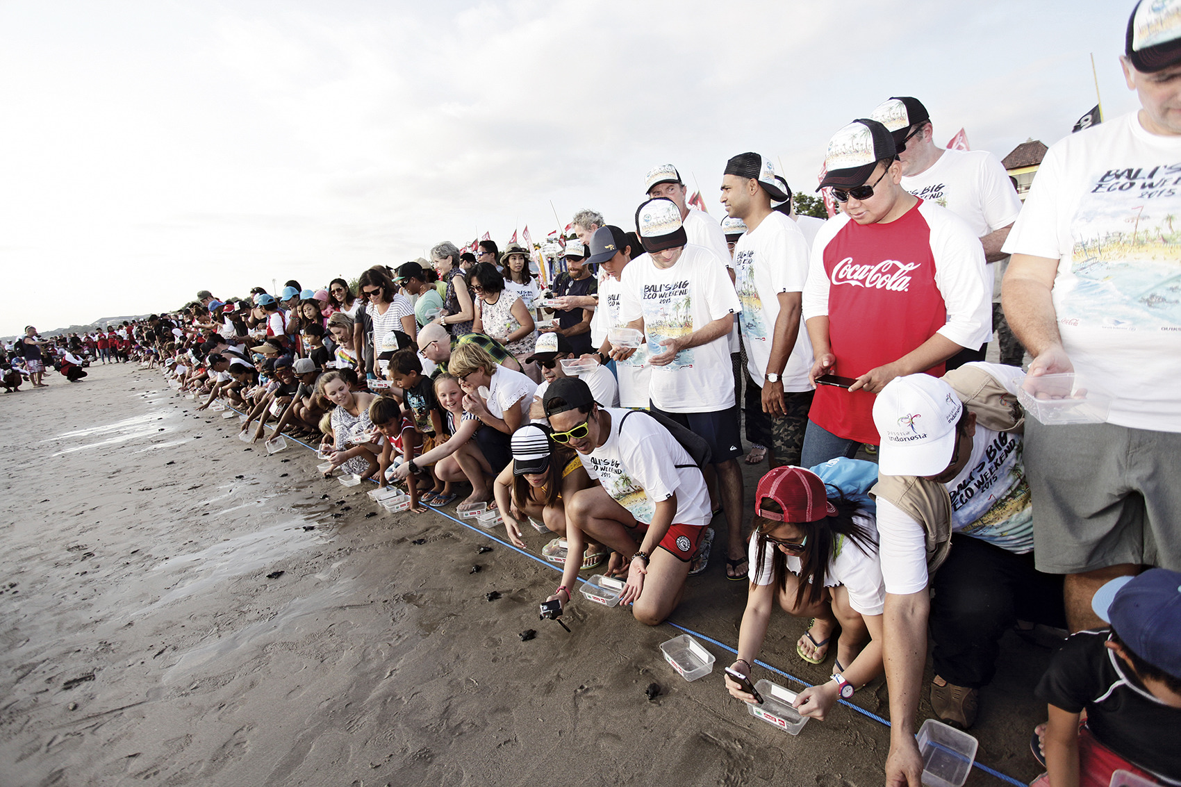 Bali Beach Clean Up 2016 - NOW! Jakarta