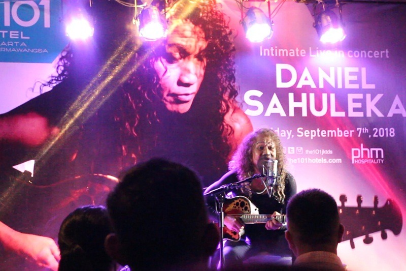 Daniel Sahuleka had Reminiscing Live in Concert at THE 1O1 Jakarta ...