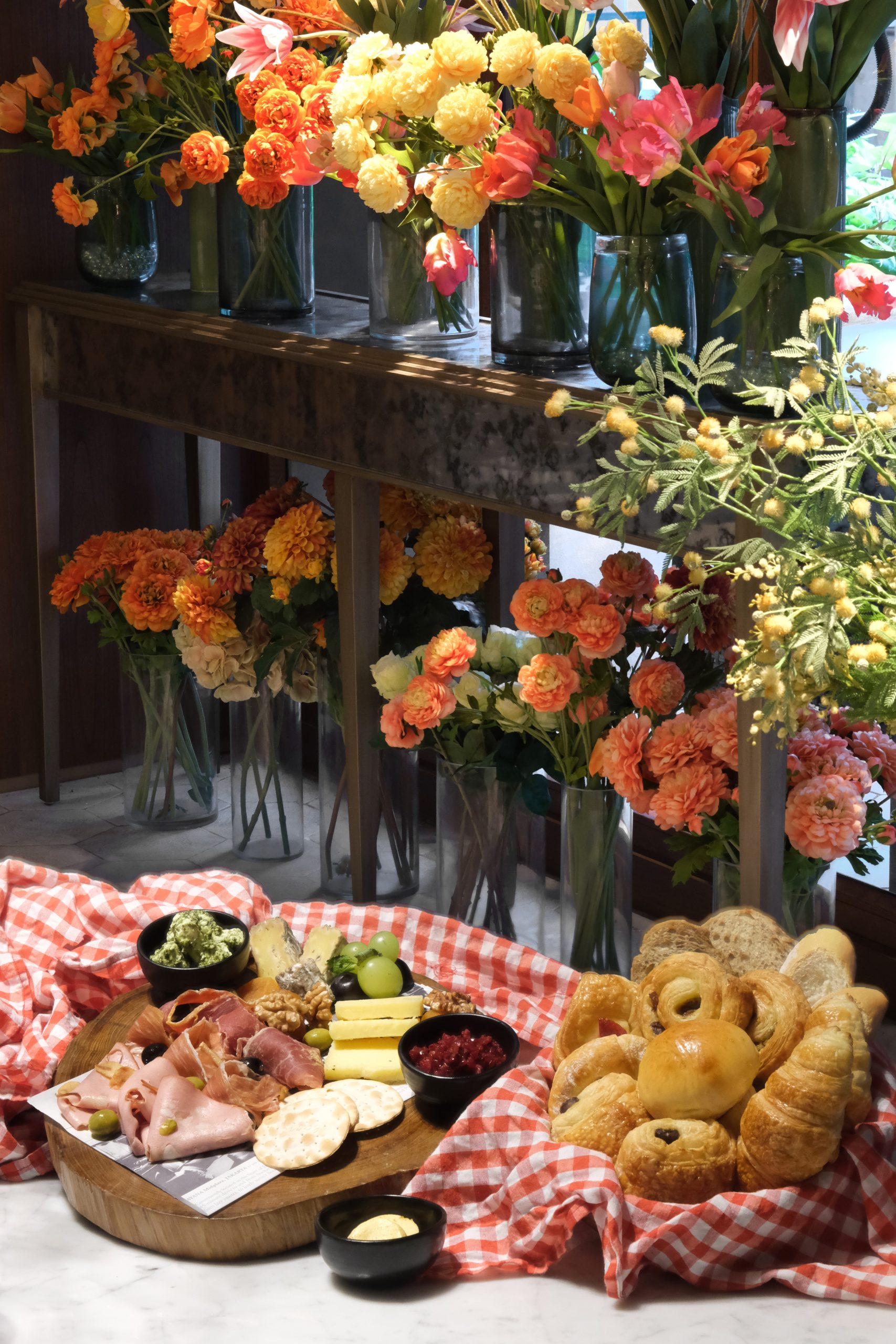 Tantalising Weekend Brunch at Blue Terrace by AYANA Midplaza Jakarta ...