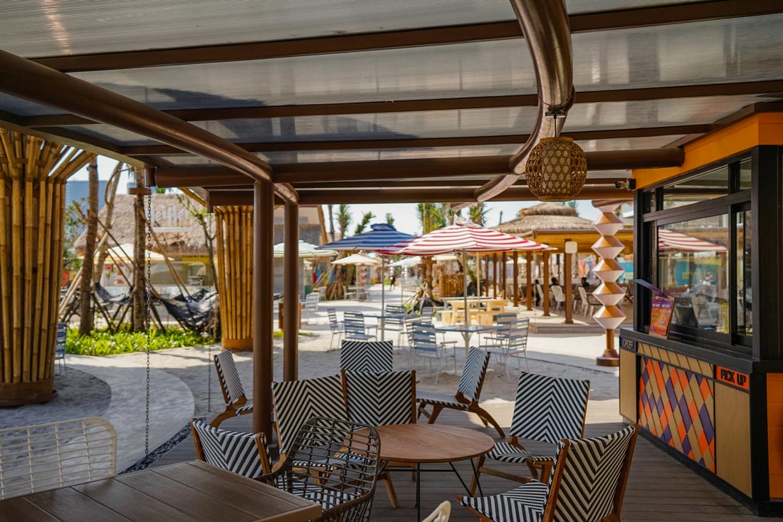 Aloha Pik: White Sands and Tropical Vibes Await at this Seaside ...