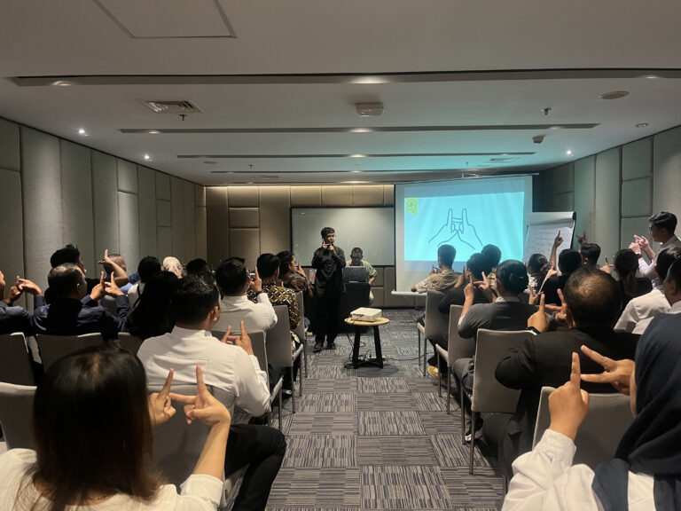 Midtown Hotels Indonesia Recognises Tuli Culture Through Sign Language