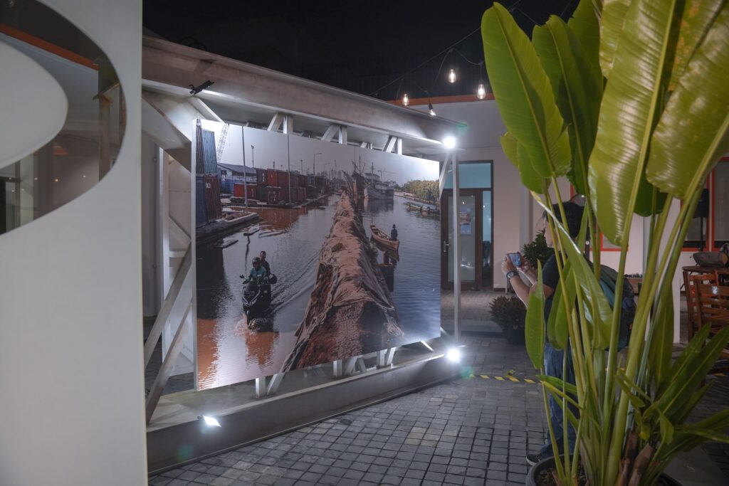 Goethe-Institut's 'Living at the Urban Seafront' Exhibition Puts ...