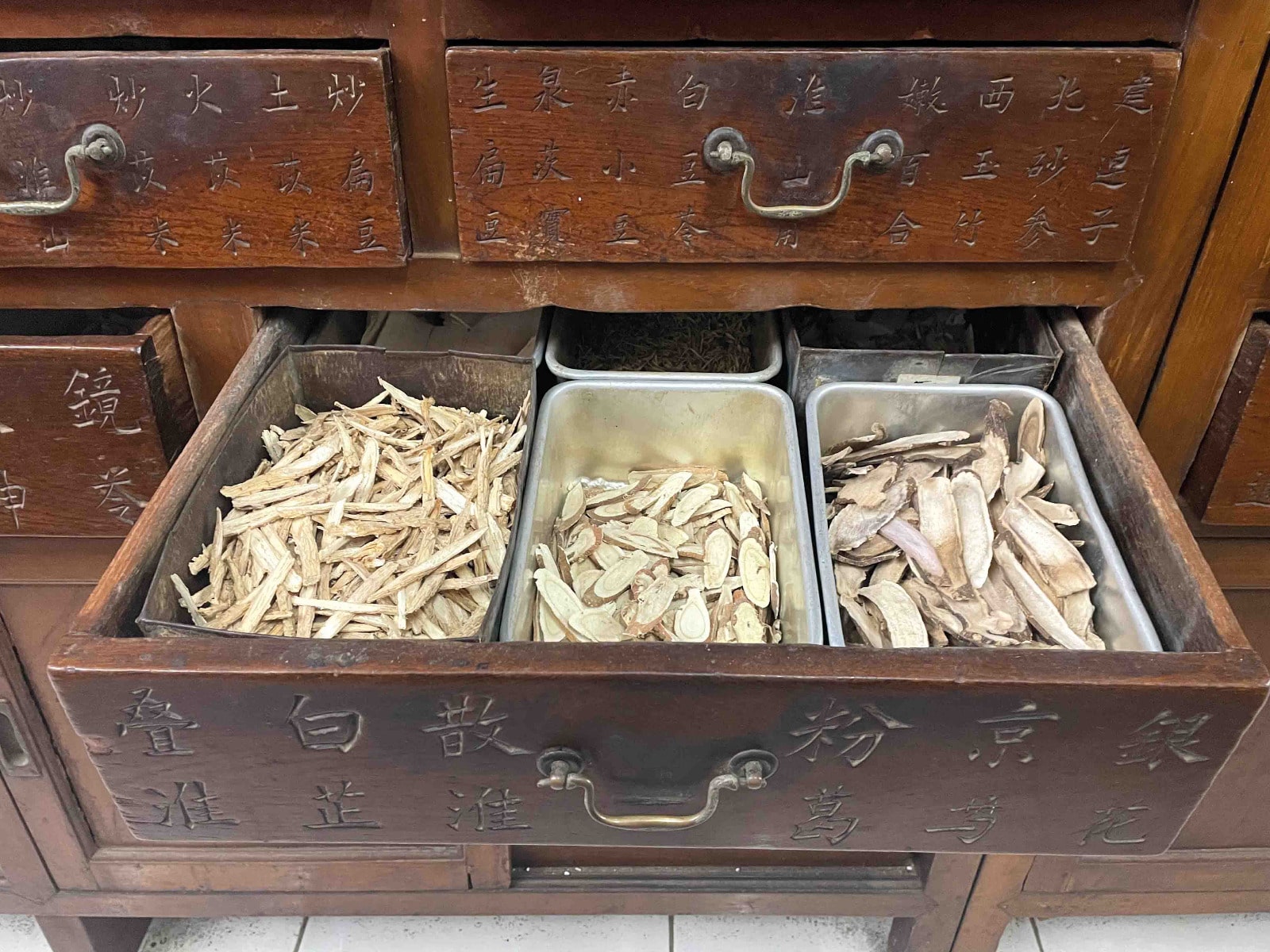 Glodok’s Traditional Chinese Medicine Shops | NOW! Jakarta